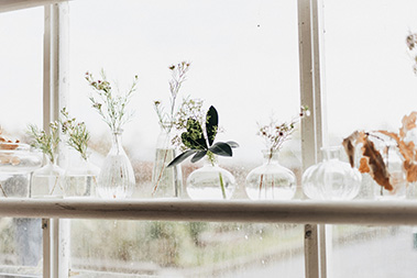 How Glass Bottle Design Influences Consumer Perception and Purchasing ...