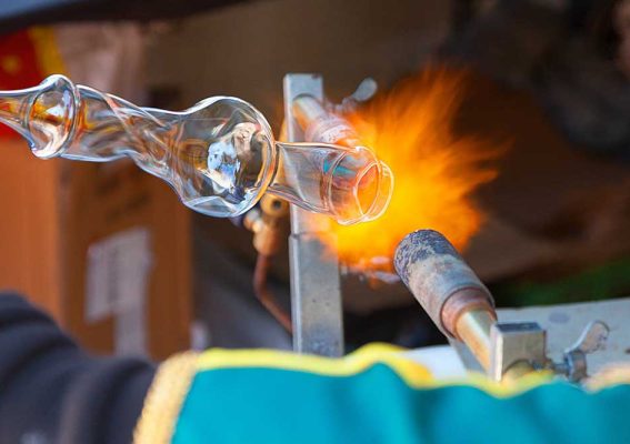 The Ultimate Guide to Glass Blowing for Packaging - Reliable Glass ...